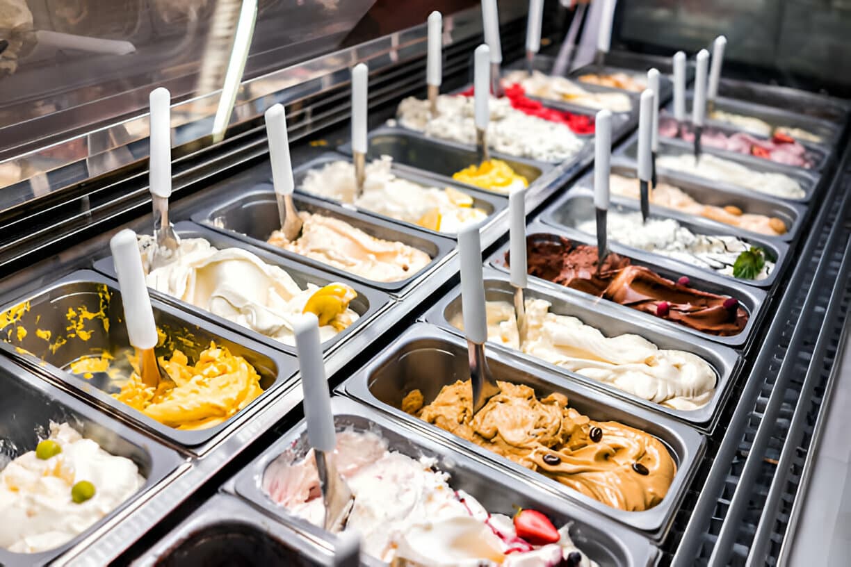 Gelato vs Ice Cream: 8 Key Differences You Should Know